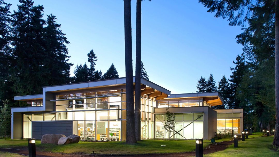 CGI Constructors: People. Building Canada.